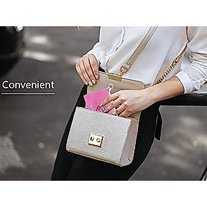 8 Pieces Plastic Face Covering Organizer Reusable Keeper Folder Portable Face Covering Storage Bag Storage Pouch Clip with Zipper