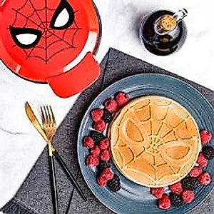 Uncanny Brands Marvel Spiderman Waffle Maker -Spidey's Mask on Your Waffles- Waffle Iron