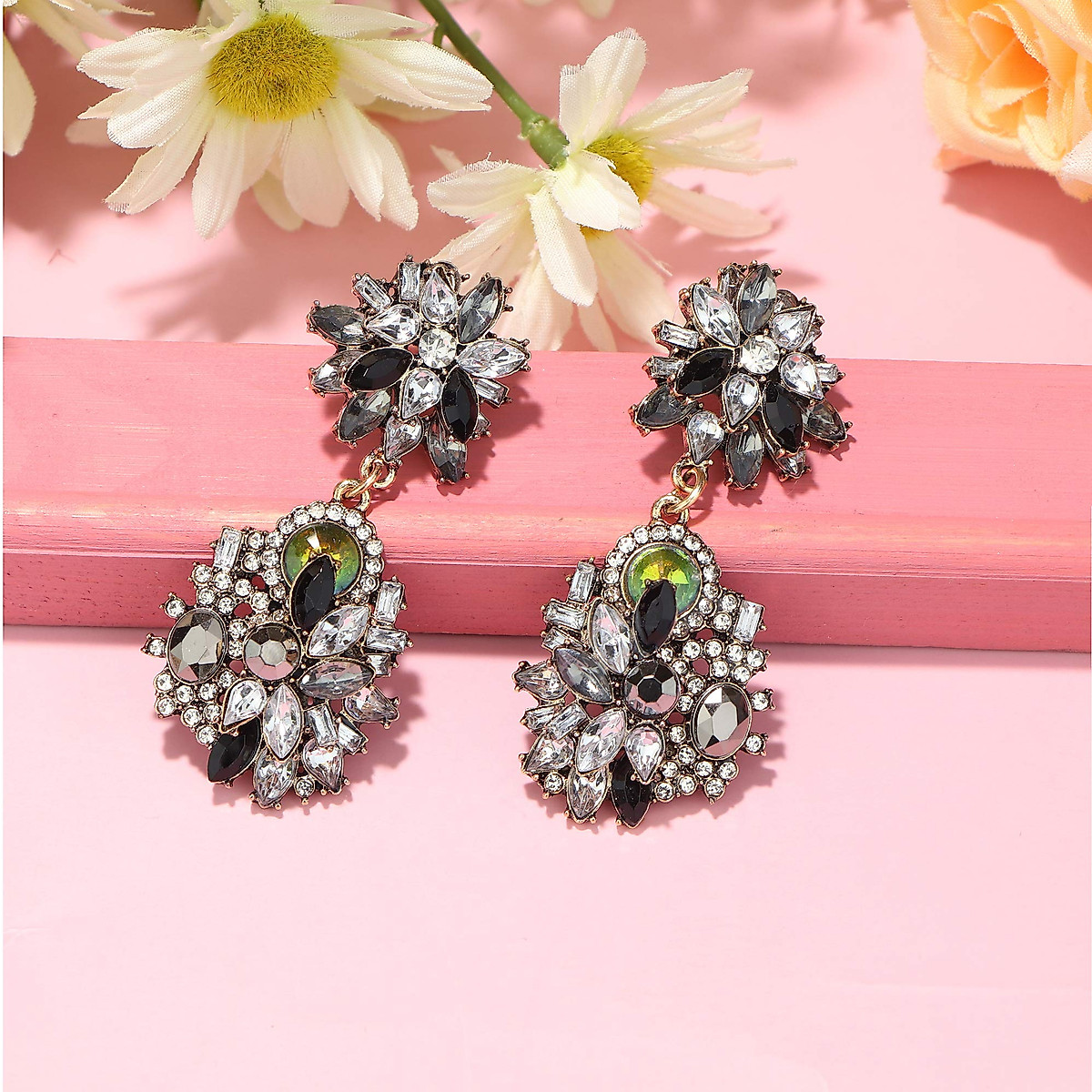 JOERICA Bib Statement Necklace for Women Chunky Choker Necklace and Earrings Set Vintage Rhinestone Statement Necklace Fashion Costume Set for Women