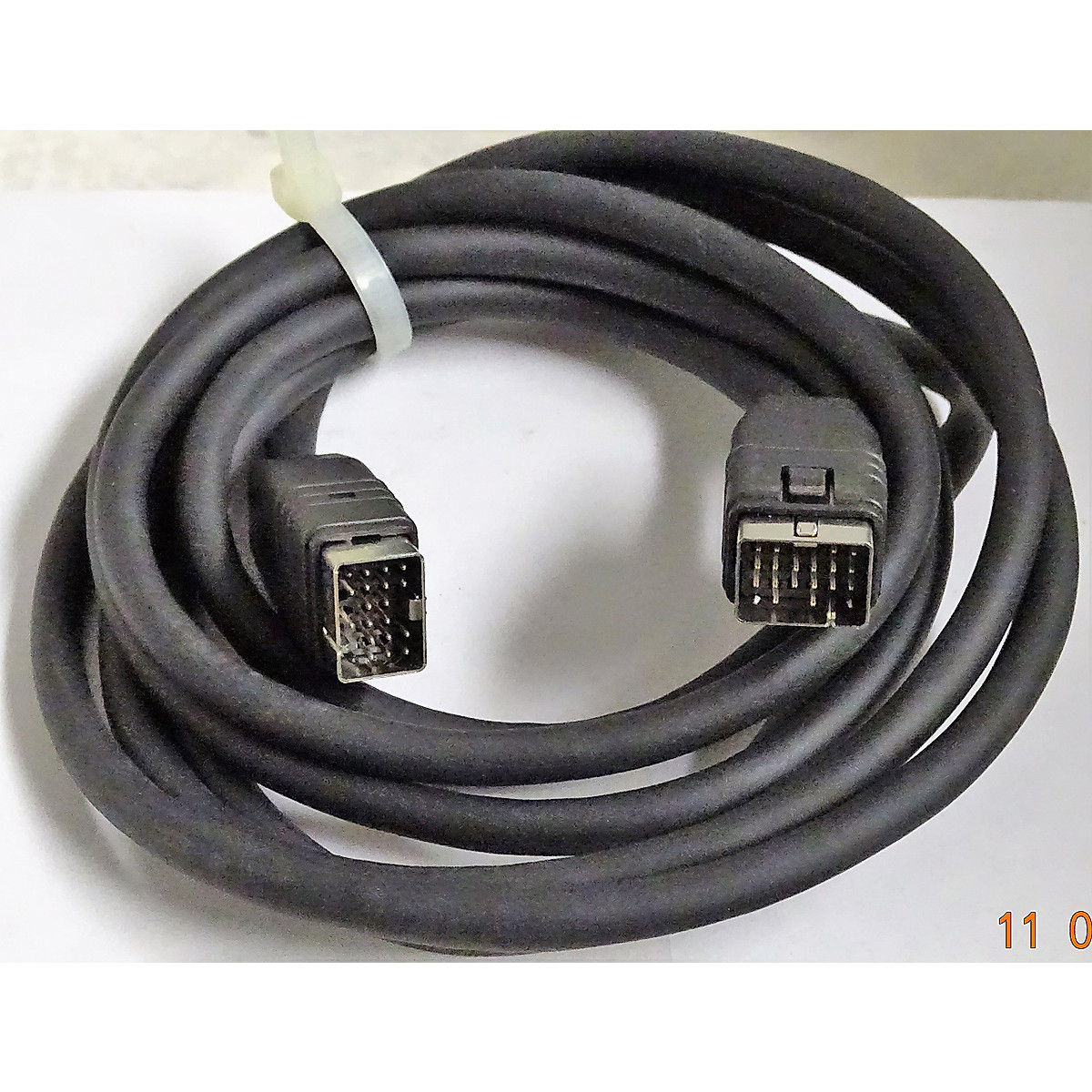 Yamaha YDS-10 Universal iPod Dock for Select Yamaha Home Theater Receivers