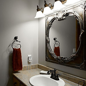 Good Life, Inc. Ultimate AT Ultrasonic Pest Repeller - Indoor Rodent and Bug Repellent Plug-in - Effective for Mice, Rats, Roaches, Scorpions, Insects - Utilizes Ultrasonic Sounds & Air Cleansing Ions