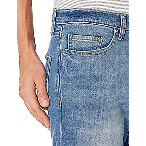 Amazon Essentials Men's Straight-Fit Jean (Previously Goodthreads), Light Blue Broken-in, 29W x 32L