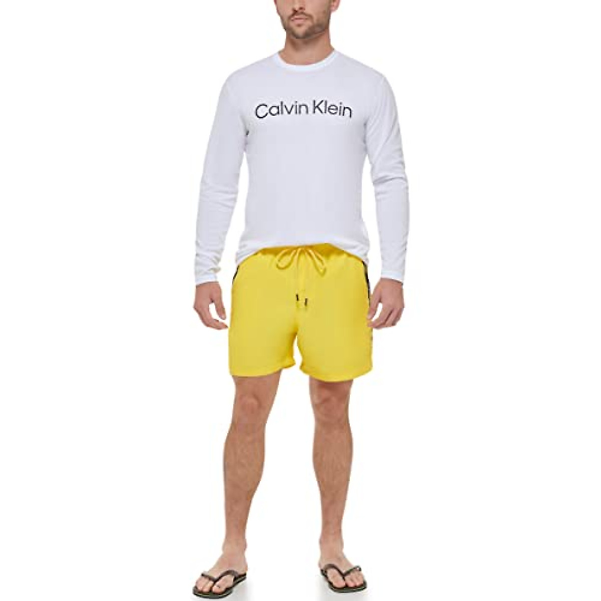 Calvin Klein Men's Standard Light Weight Quick Dry Long Sleeve 40+ UPF Protection, White, Medium