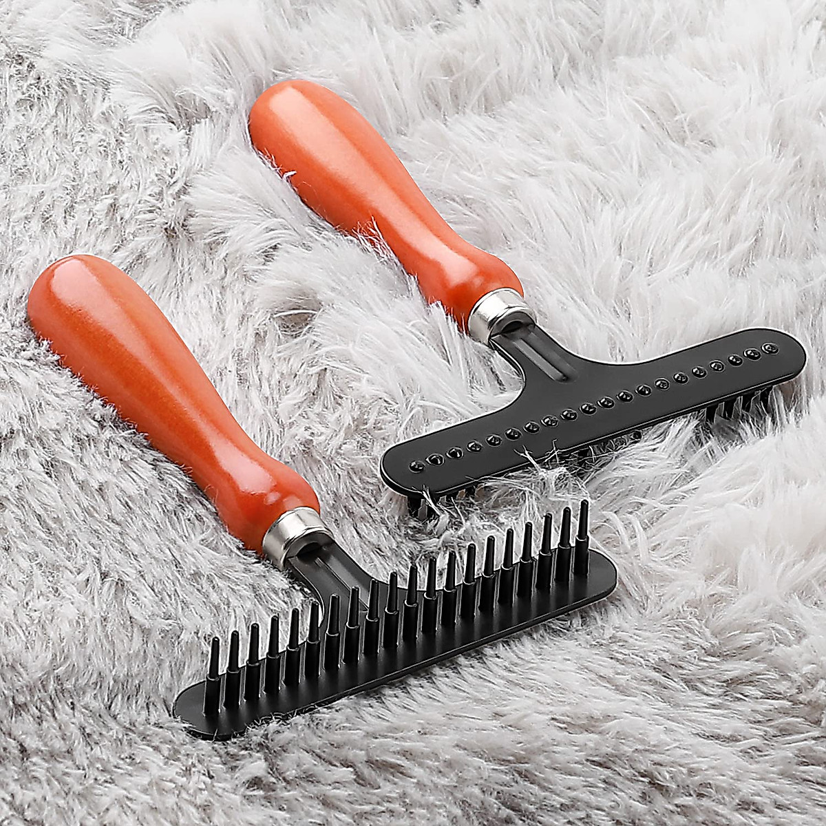 Astfys Hand Held Carpet Rake, Making Carpets Fluffy Again, Clean Hair, Let Carpet Restore Softness (Iron, Black, 2 PCS
