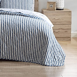 Stone Cottage - Queen Quilt Set, Super Soft Reversible Bedding with Matching Shams, Luxurious Room Essentials (Willow Way Indigo, Queen)