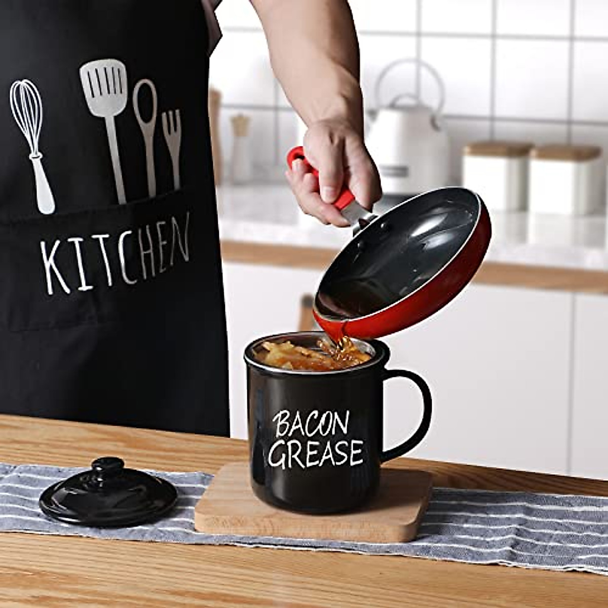 ONTUBE Ceramic Bacon Grease Container Keeper with Strainer (Black)