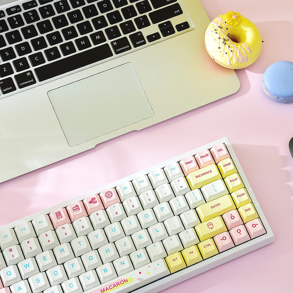 YUNZII Macaron 84 84-Key RGB Hotswap Wired Mechanical Gaming Keyboard with PBT Dye-subbed Keycaps for Mac/Win/Gamers (Gateron Black Switch,Macaron)