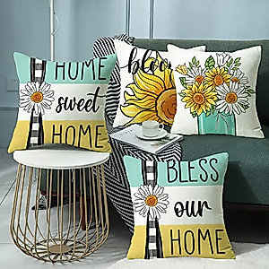 wyooxoo Throw Pillow Covers 18x18 Set of 4 Summer Farmhouse Pillow Covers Decorative Pillowcase for Sofa Couch Living Room Outdoor Home Decor