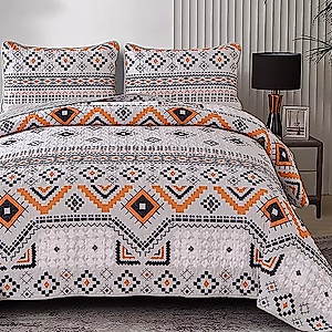 Luxudecor Boho Quilt Set Queen, Aztec Geometric Bedding Bedspreads, Reversible Microfiber Light Grey Quilt Coverlet Sets for All Seasons 96"x90"