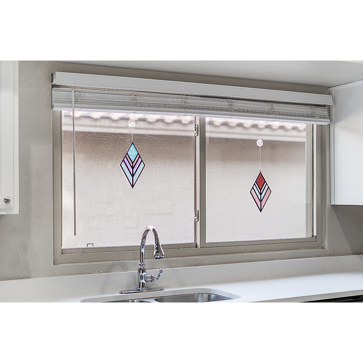 Mushroom Wreath Stained Glass Window Hanging (Turquoise) - Aesthetic Room Decor Sun Catchers for Home Decoration, Kitchen, Office, and Garden Decor. Home Decor Birthday Gift for Women