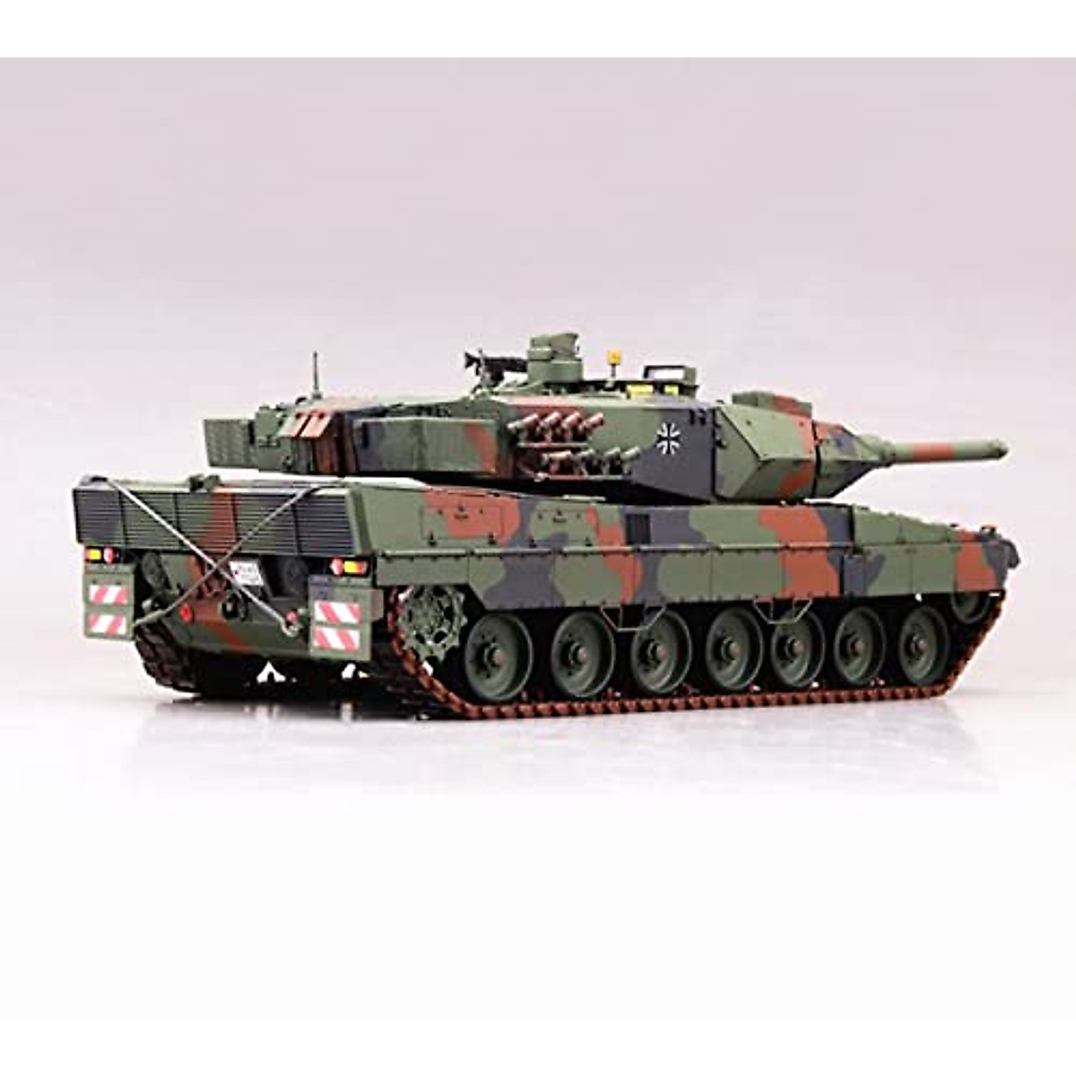 FMOCHANGMDP Tank 3D Puzzles Plastic Model Kits, 1/35 Scale Canadian Leopard C2MEXAS MBT Model, Adult Toys and Gift