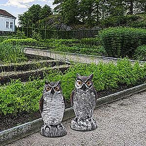 KKY 2 Packs Fake Plastic Owl Bird, Garden owl Statue,Can Repel Pigeons Away from The House, Garden, Pool.