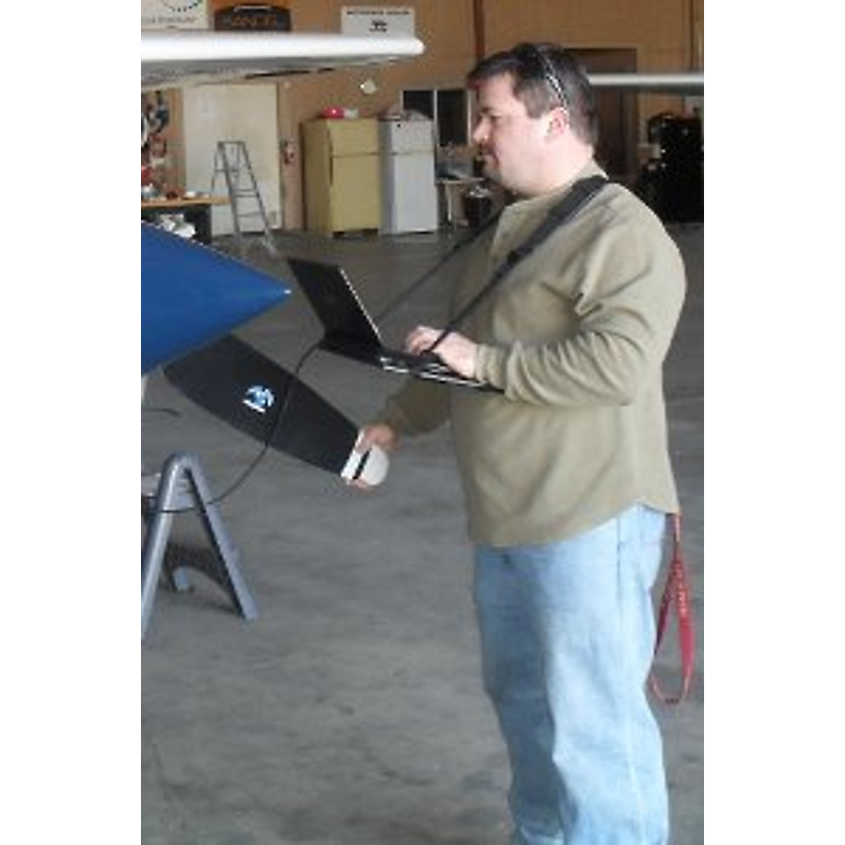 Connect A Desk: Hands-Free Mobile Laptop Desk Harness