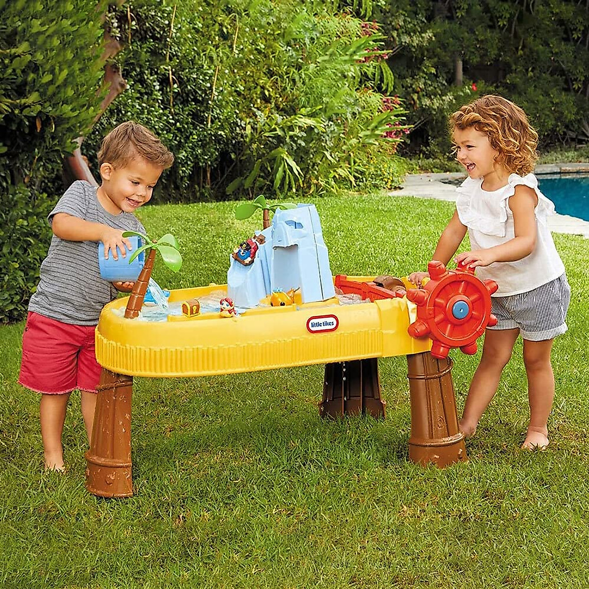 Little Tikes Island Wavemaker Water Table with Five Unique Play Stations and Accessories, for 2 + years Multicolor