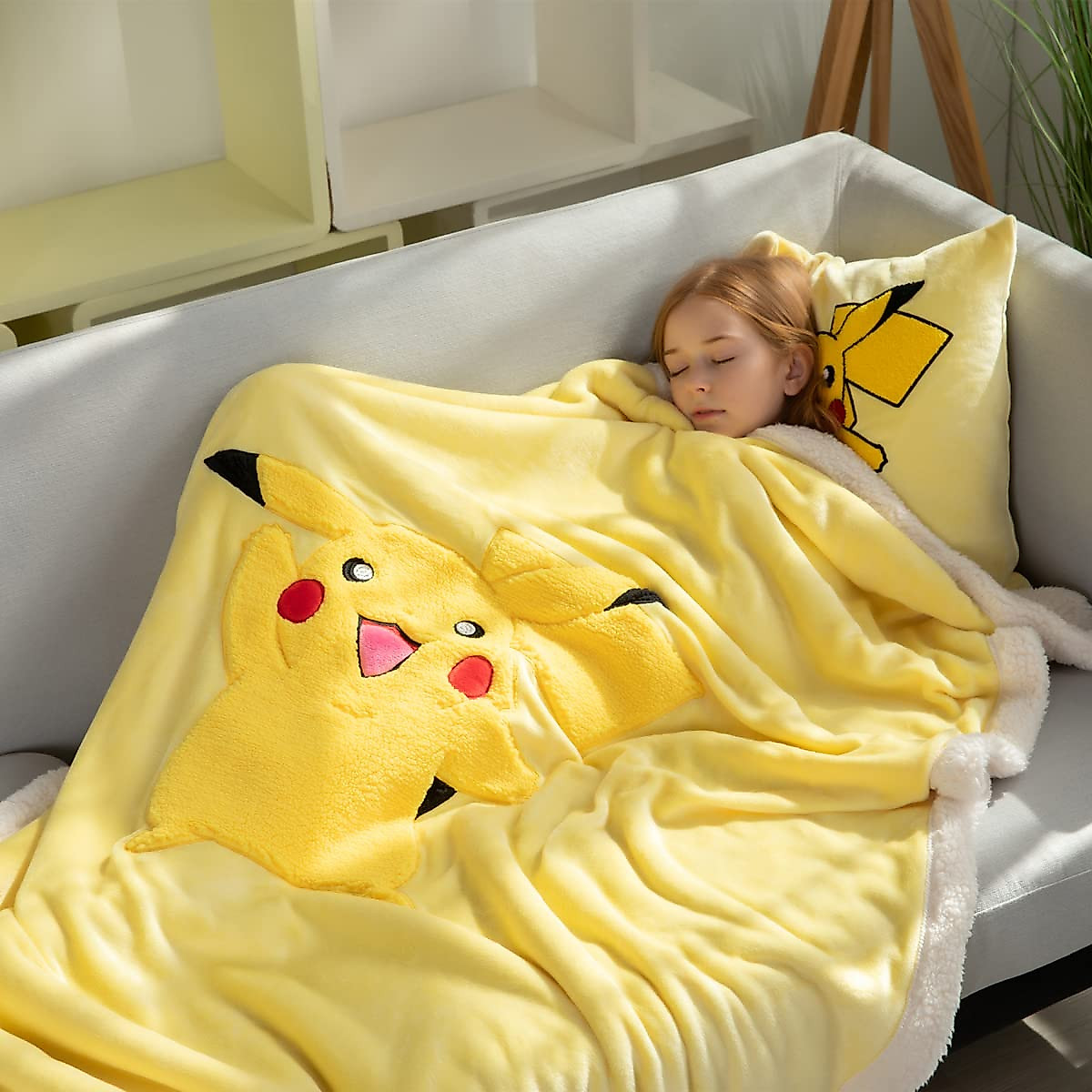Kids Throw Blnaket 3D Cartoon Embroidery Soft Sherpa Plush Blanket Boys Girls Gifts Yellow