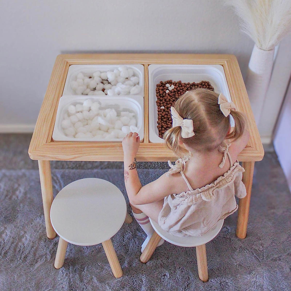 Beright Kids Table and Chair Set, Indoor Sensory Table with 2 Chairs and 3 Storage Bins, Play Sand Water Table for Toddlers, Wooden Activity Table, for Birthday, Christmas