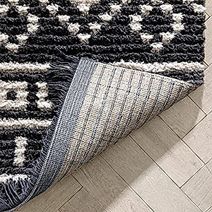 Well Woven Nakoma Grey Tribal Diamond Pattern Area Rug 8x10 (7'10" x 9'10")