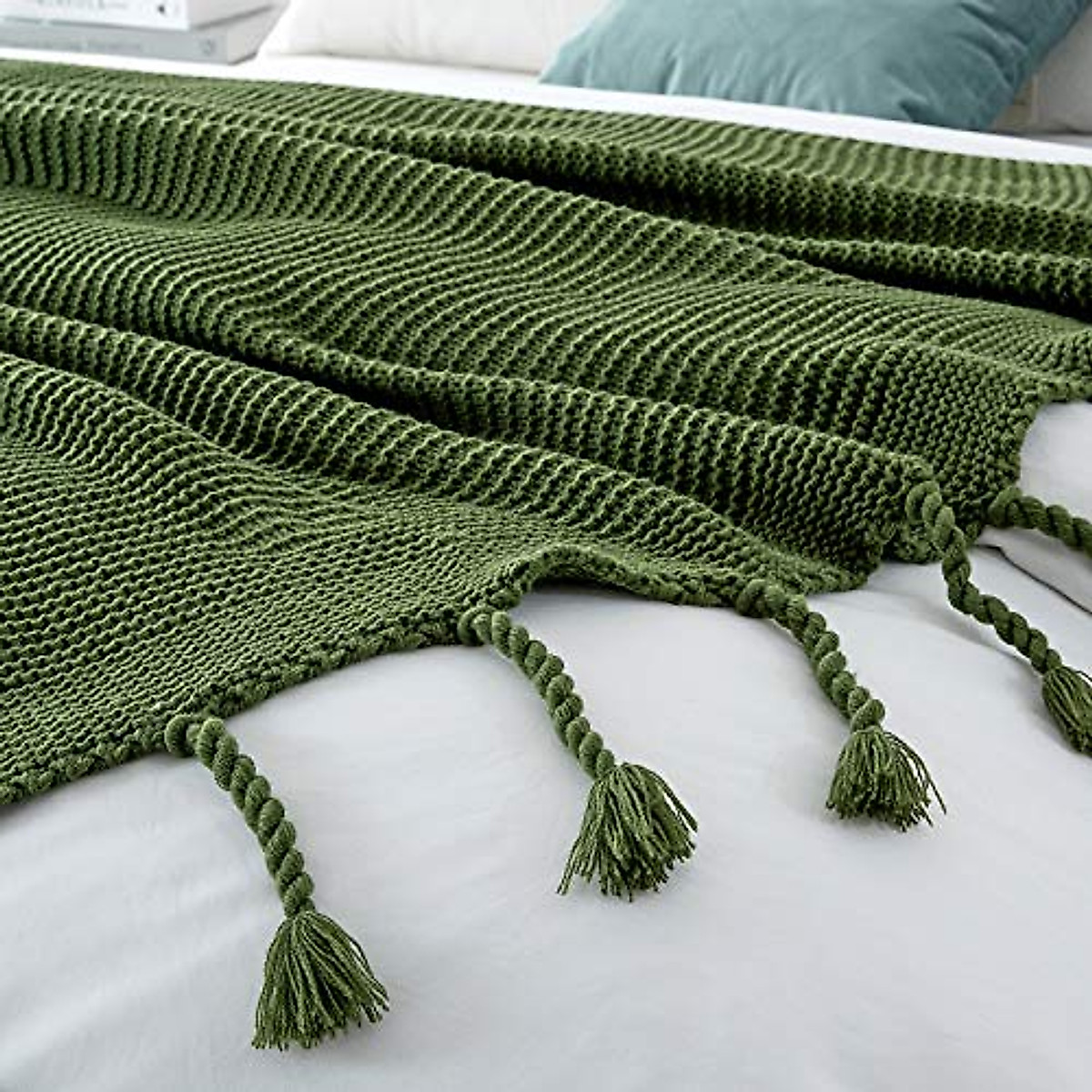 RUDONG M Knitted Throw Blanket with Fringe, Forest Green Knit Throw Blanket for Couch Bed Sofa 50" x 60"