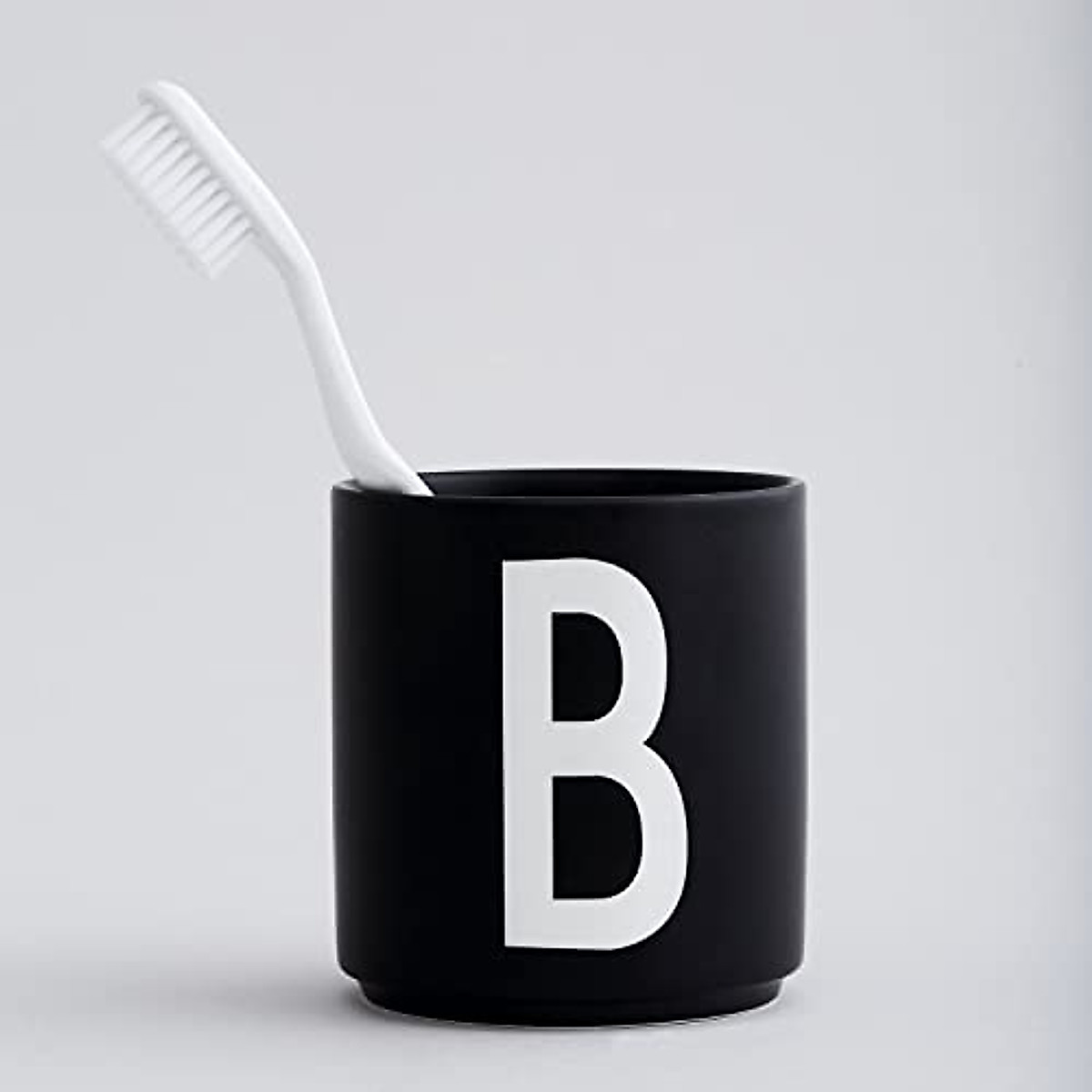 Design Letters Coffee Mug Initial A-Z | Monogram Coffee Mug for Men, Women 11 Oz | Porcelain Mugs Gifts for Women Wife Mom Friends | Thank You Gift for Daughter, Coworkers| Novelty Tea Cup, Black Mug