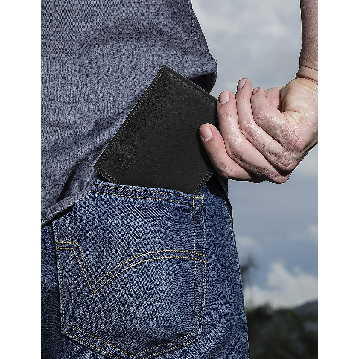 Timberland mens Leather Wallet With Attached Flip Pocket, Black (Blix), One Size