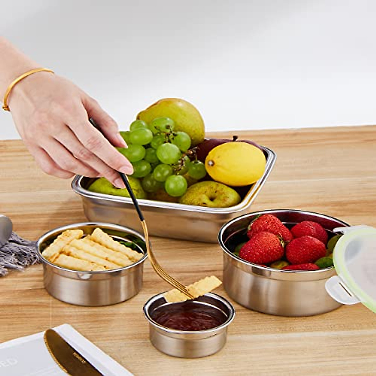 JUANALINE Stainless Steel Food Containers/Bento Lunch Box/Food Storage-Set of 4, 120ML,300ML, 600ML and 1.2L, Leakproof, BPA Free, Portion Control, LT. Green