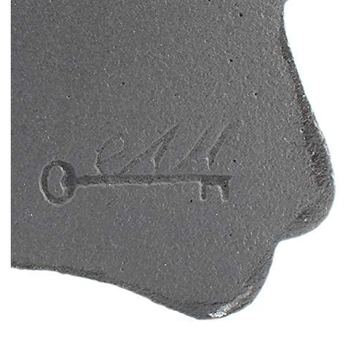 AuldHome Cast Iron Sign: Please Remove Your Shoes; Farmhouse Metal Plaque in Black and White 6.5 inches x 6.5 inches; Includes Mounting Hardware