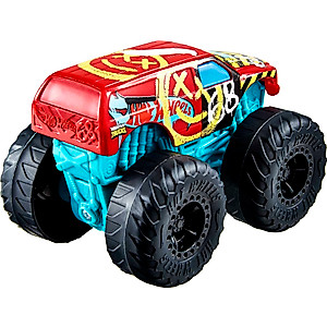 Hot Wheels Monster Trucks Roarin’ Wreckers, 1 1:43 Scale Truck with Lights & Sounds, Plays Truck’s Theme Song, Toy for Kids 3 Years Old & Older