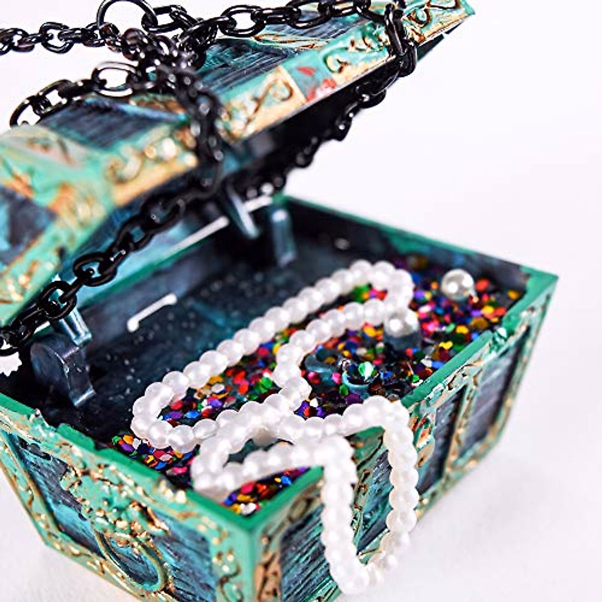 Penn-Plax Aquarium Decoration with Moving Treasure Chest, Floating Diver, and Bubble Action 4 Inches High