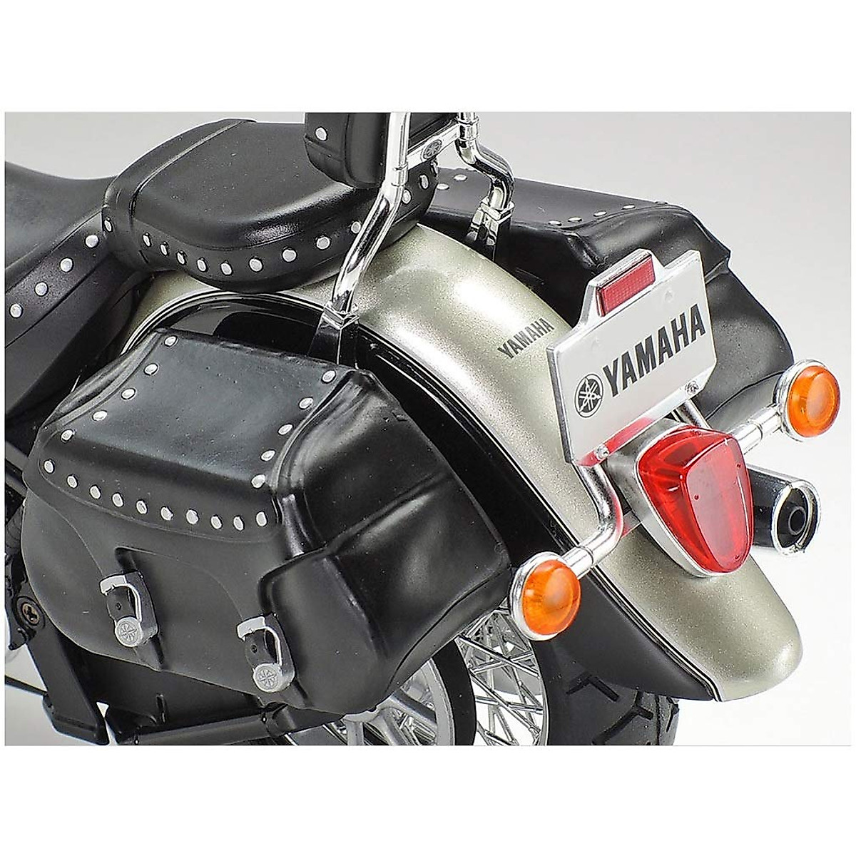 Tamiya 14135 1/12 Yamaha XV1600 Road Star Custom Plastic Model Kit