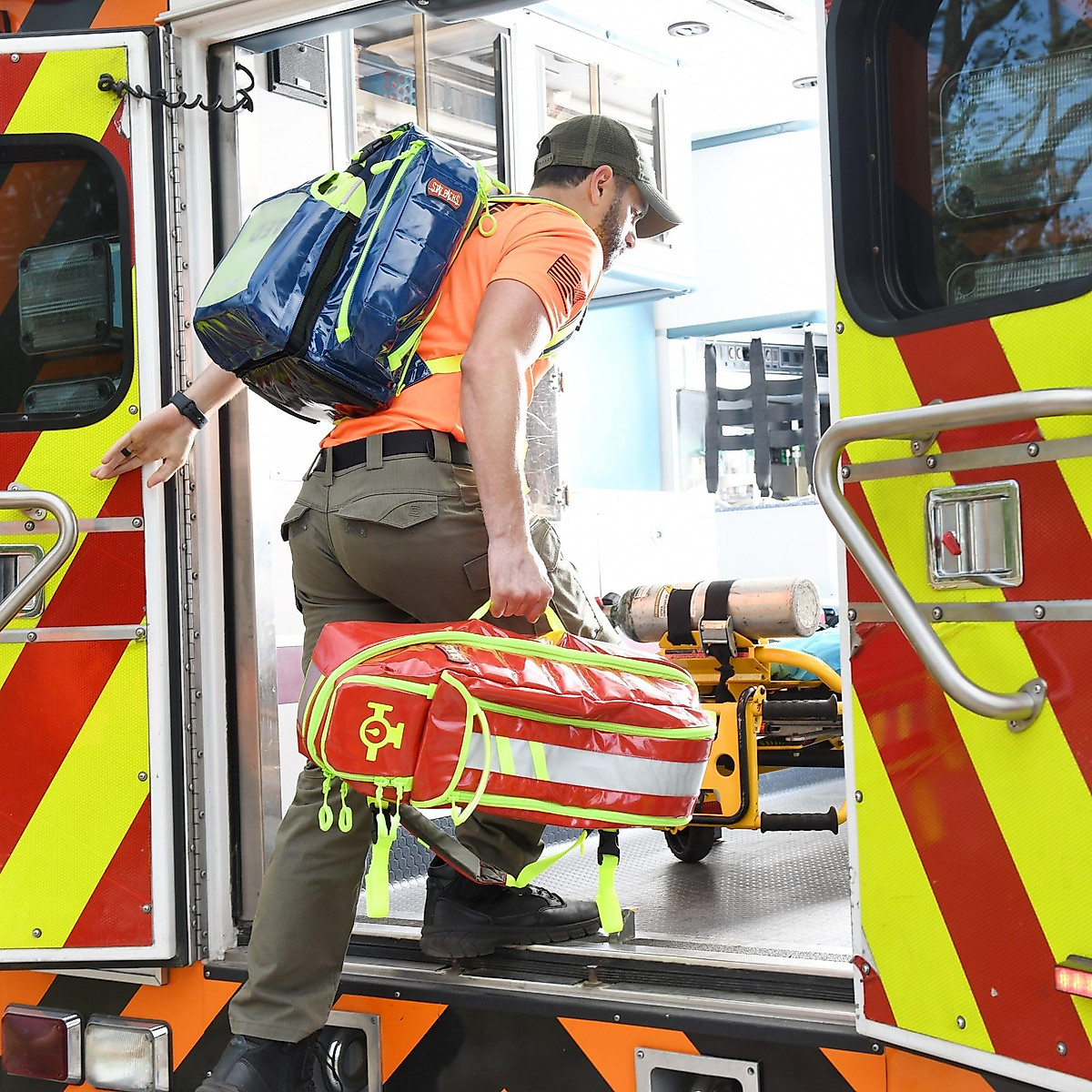 Statpacks New G3+ Tidal Volume Green, O2 Oxygen Backpack, Regular and Jumbo D Size Cylinders for EMS, Firefighters, Healthcare Professionals