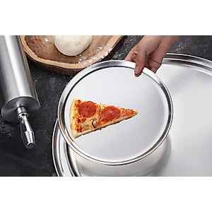 New Star Foodservice | Commercial Aluminum Pizza Tray Pizza Pan Coupe Style (Silver, 14-Inch)