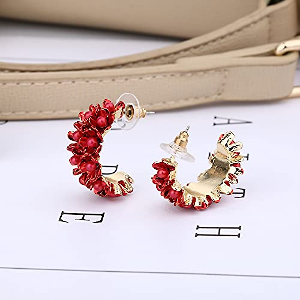Wgoud 2 Pairs of Bohemian Style Metal Flower Hoop Earrings - Stylish Gold Plated Colorful Pearl Blossom Floral Hoops Earring Jewerly for Women Girls (RedA)