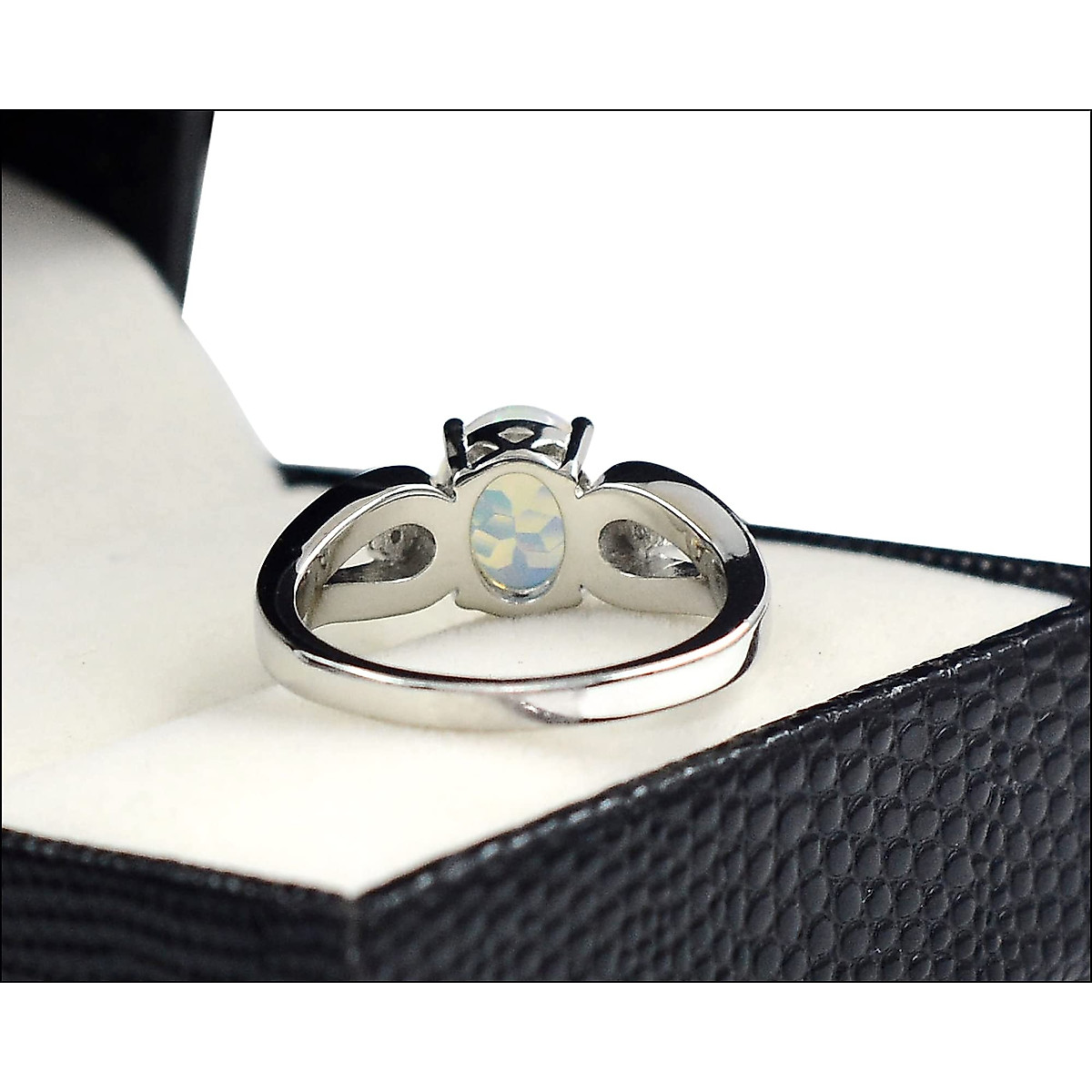 925 Sterling Silver Natural Ethiopian Welo Cut Opal 9X7 MM Oval October Birthstone Solitaire Unisex Proposal Ring For Engagement Gift (Rhodium Plated Silver, 7.5)