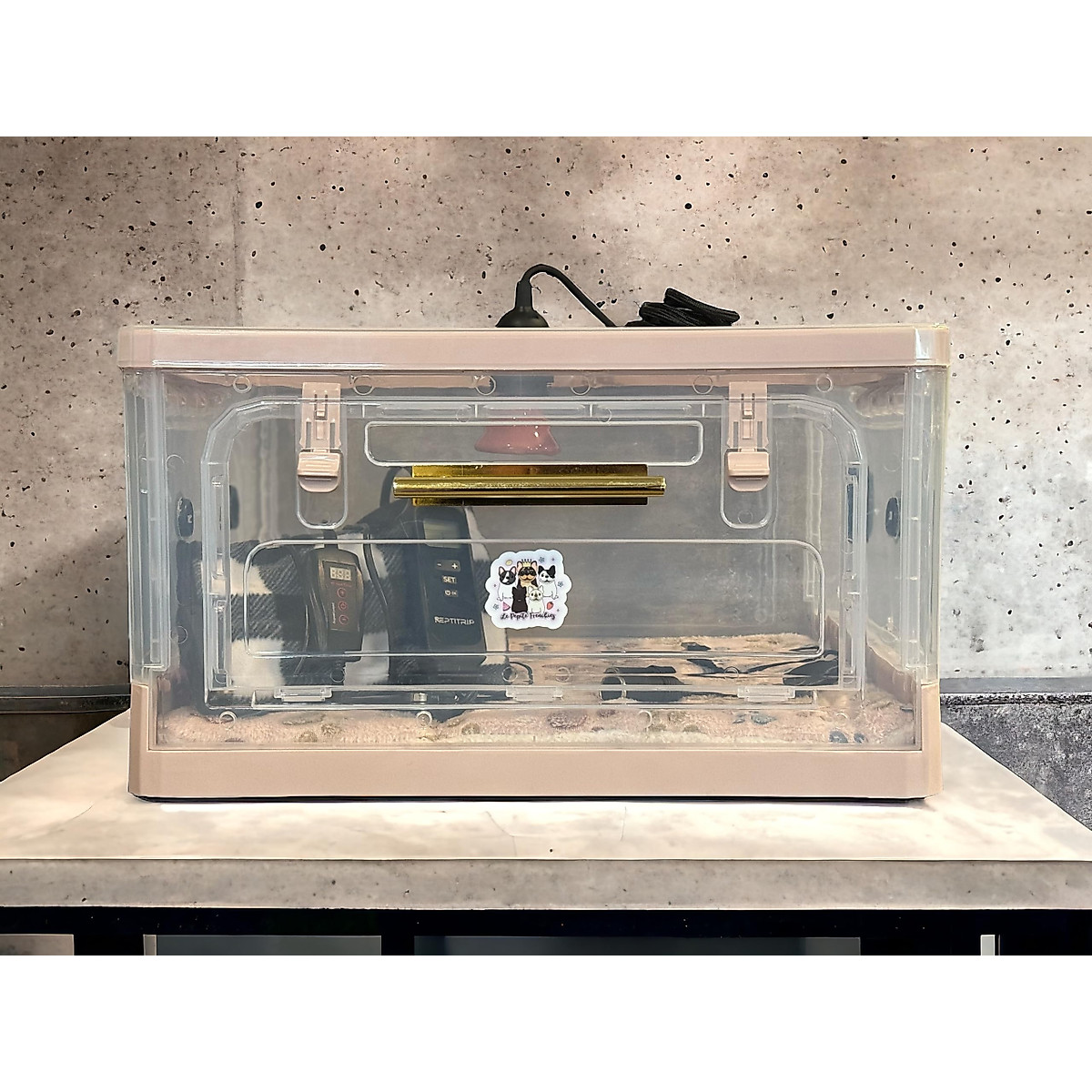 Puppy Incubator with Temperature Contol