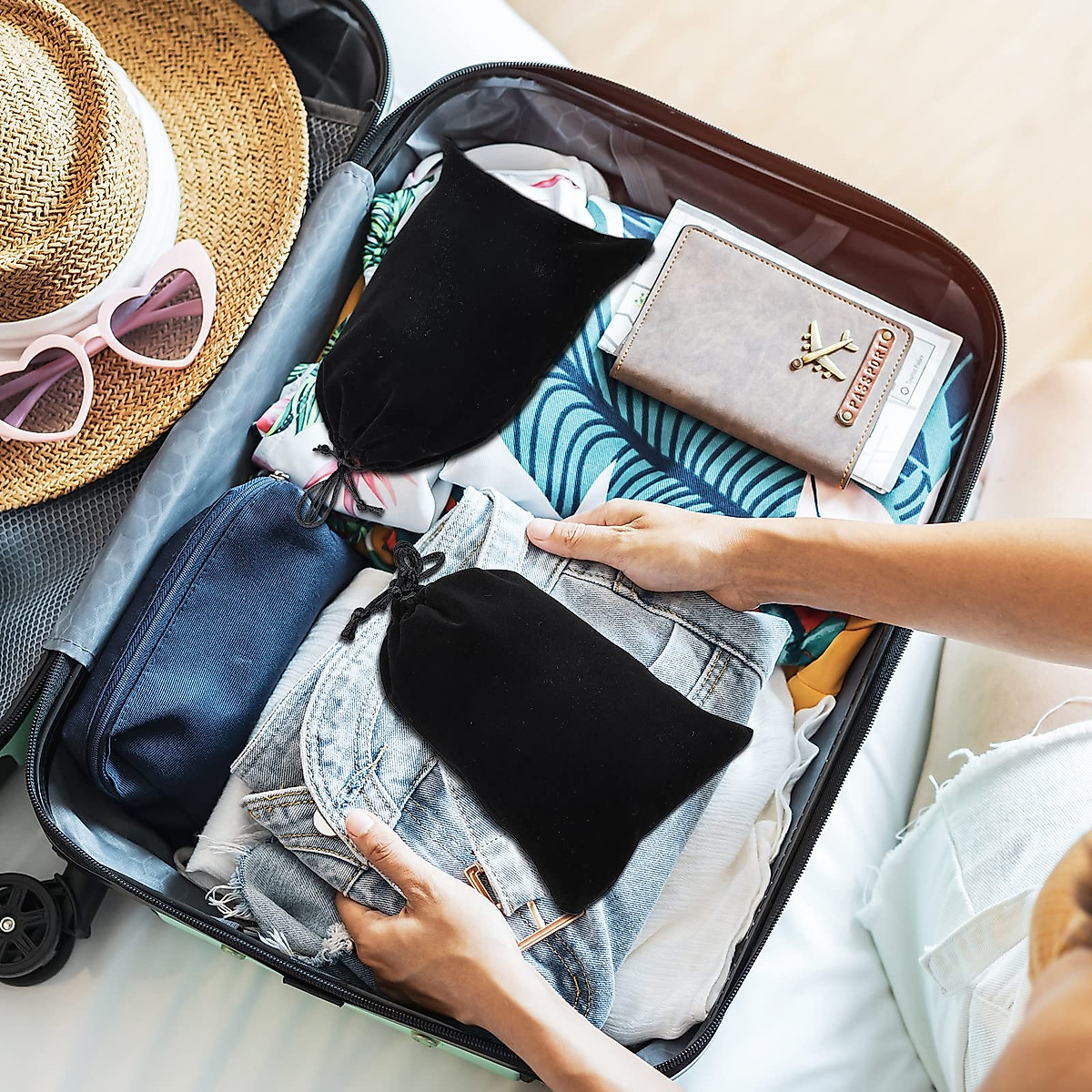 Junkin 18 Pcs Toy Storage Adult Foldable Ditty Bag Multi Purpose Cinch Pouch Camping Bags Adjustable Drawstring Bags Microfiber Pouch Stuff Sack for Home Storage Travel (3 Sizes)