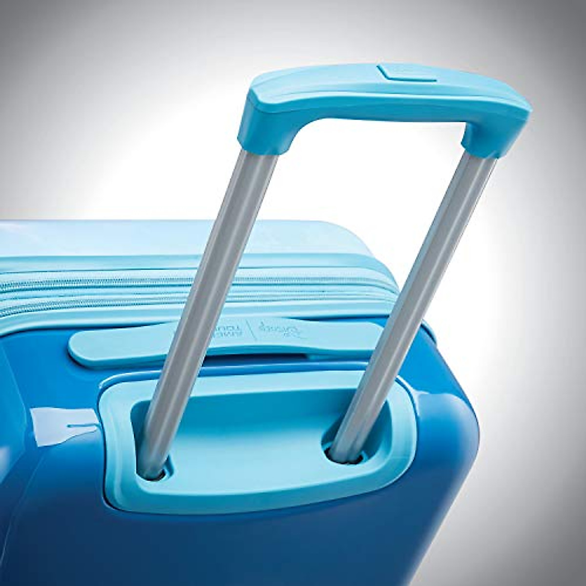 AMERICAN TOURISTER Disney Hardside Luggage with Spinner Wheels, Frozen, 2-Piece Set (18/20), Light Blue