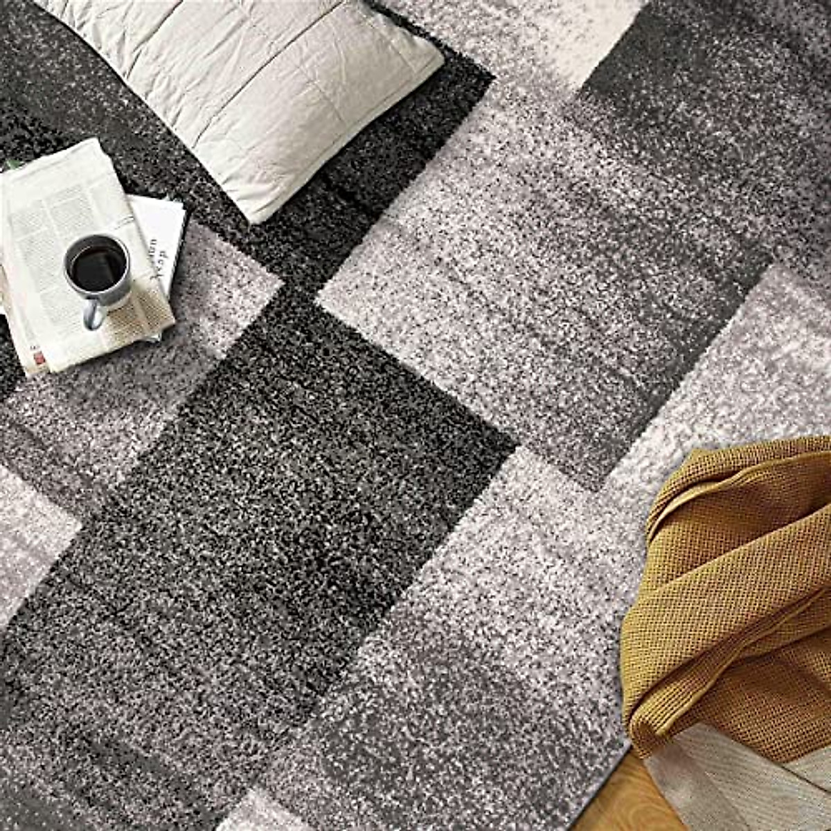Rugshop Modern Distressed Boxes Area Rug 5' x 7' Gray