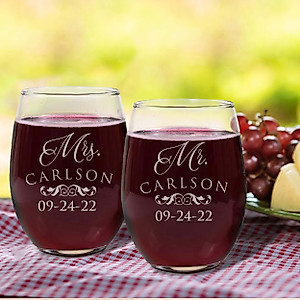 Mr and Mrs Wine Stemless Glasses - Personalized Engraved Wedding for Couples - Custom Monogrammed - Set of 2