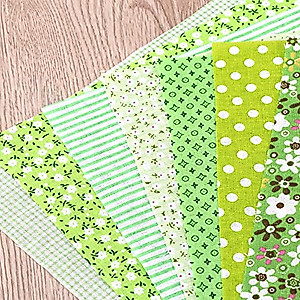 Healifty Cotton Cloth Craft Fabric Scraps 6pcs Cotton Craft Fabric Bundle Squares Patchwork Cloth for DIY Sewing Quilting Scrapbooking (Green) Felt Sewing Squares Quilting Precut Squares