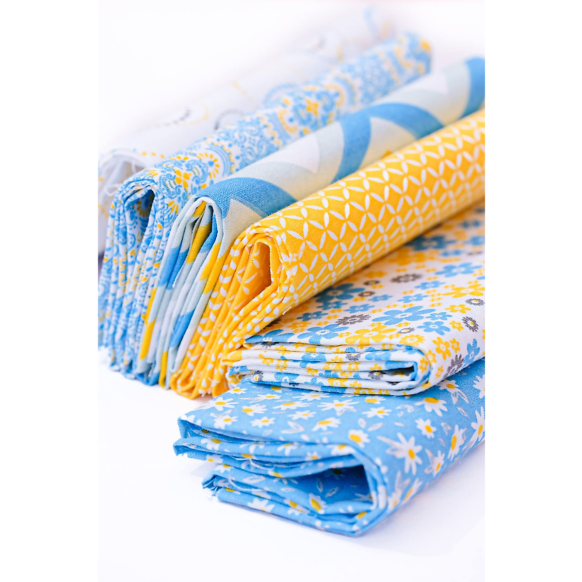 Quilbrics Precut Quilting Fabrics Cotton 7 Pieces Squares Quilt Layer with Designs and Strips for Quilters Size 18 x 22 Inches | 100% Cotton Fabric with Less Shrinkage High Density