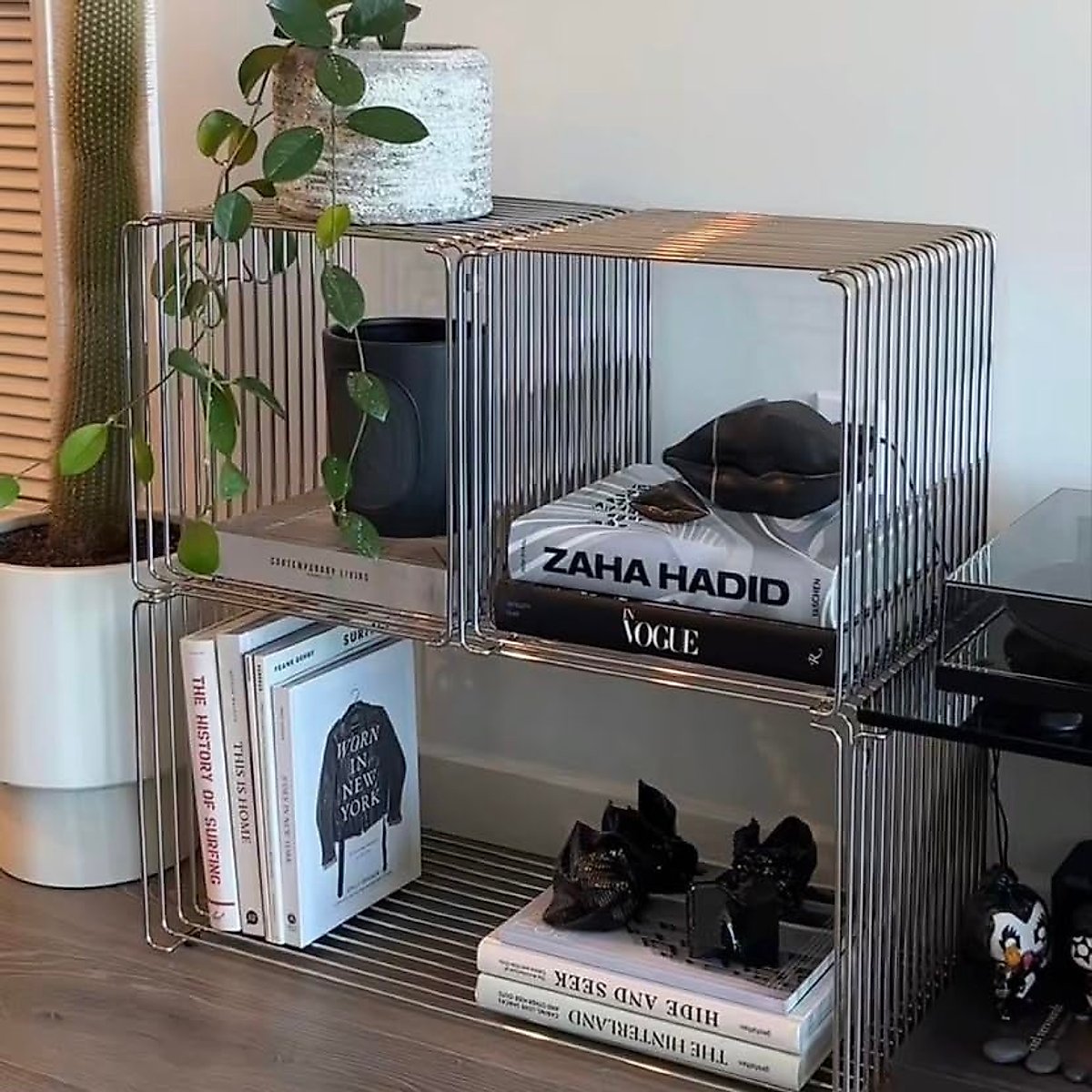 Modern Minimalist Metal Floating Shelf | Versatile Wall Bookshelf, Nightstand & Art Display | No Assembly Needed for Home or Office