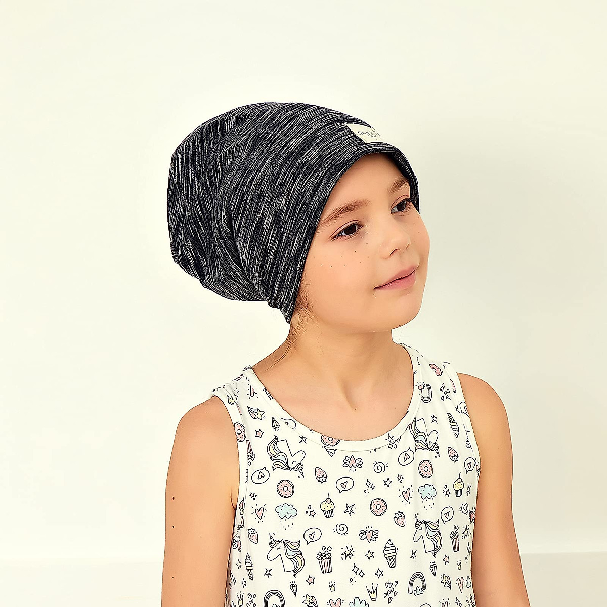 sent hair Kids Satin Lined Bonnet Silk Slouchy Beanie for Natural Hair Adjustable Sleep Bonnet Slap Cap for Kids/Child/Teens (4-10 Years Old,Black)