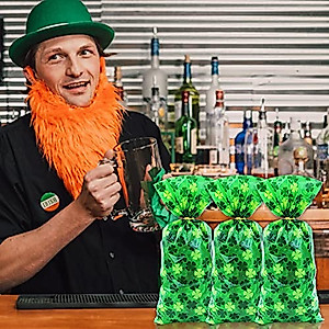 Boerni St. Patrick's Day Four-leaf clover Irish Lucky Shamrock Cellophane Plastic Candy Cookie Treat Goodies Gift Bags 100pcs And Gold Twist Ties for Saint Patrick's Day Party Favor Supplies