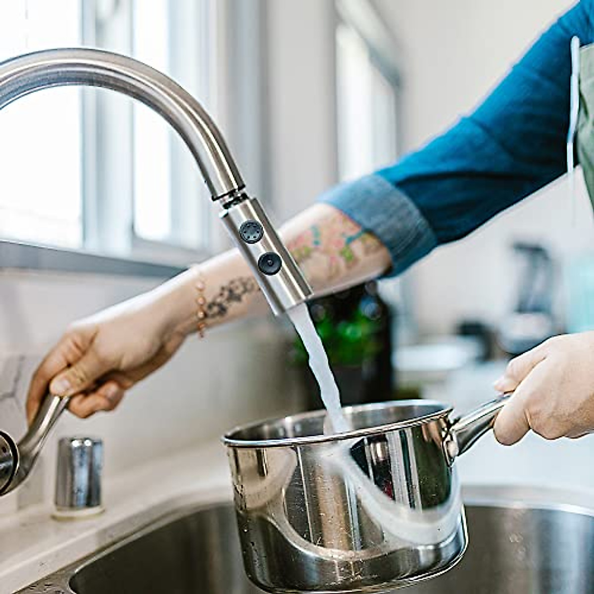 Kitchen Sink Faucet Sprayer Head Attachment, 2 Functions Pull Out Spray Head for Kitchen Faucet, Pull Down Faucet Head Replacement, Kitchen Tap Sprayer, Sink Sprayer Head Nozzle, G1/2 Male Connector