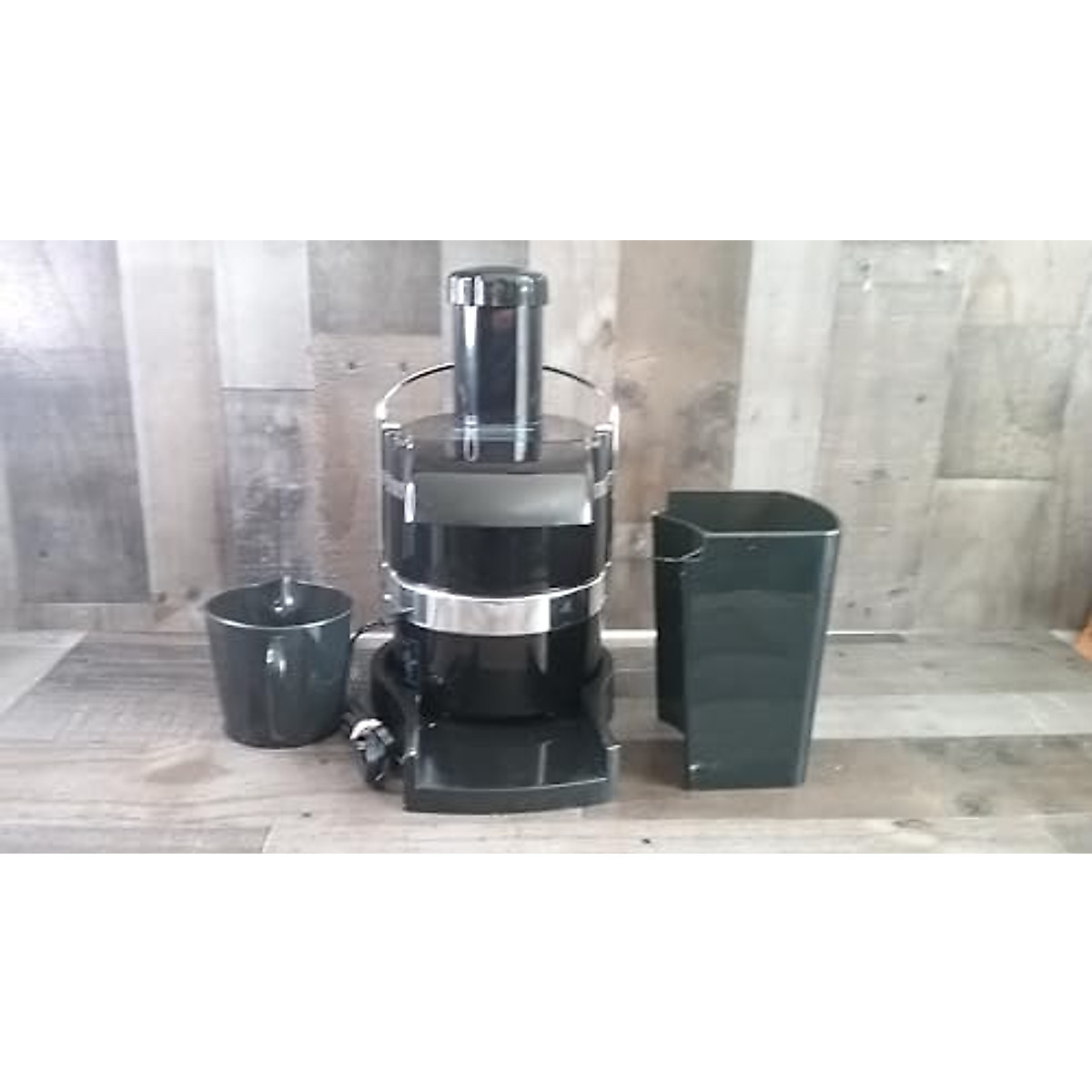 JACK LALANNE CL003AP 600 RPM Motor Power Juicer, Black