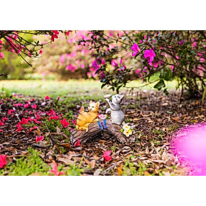 VP Home Kittens on a Log Solar Powered LED Outdoor Decor Garden Light, Great Addition for Your Garden, Solar Powered Light for Outside Patio Lawn