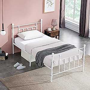VECELO Twin Size Metal Platform Bed Frame with Headboard and Footboard, Sturdy Steel Slat Support/No Box Spring Needed Mattress Foundation/Easy Assemble，Victorian Style, Pure White