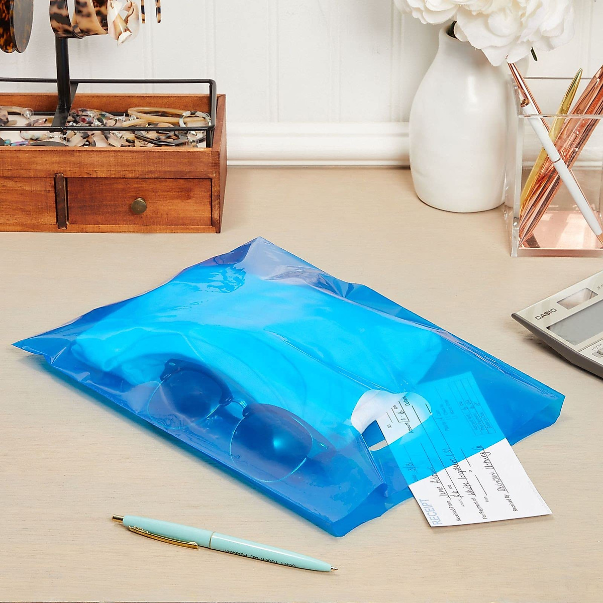 Blue Plastic Merchandise Bags with Handles for Retail, Party Favors (Medium, 100 Pack)