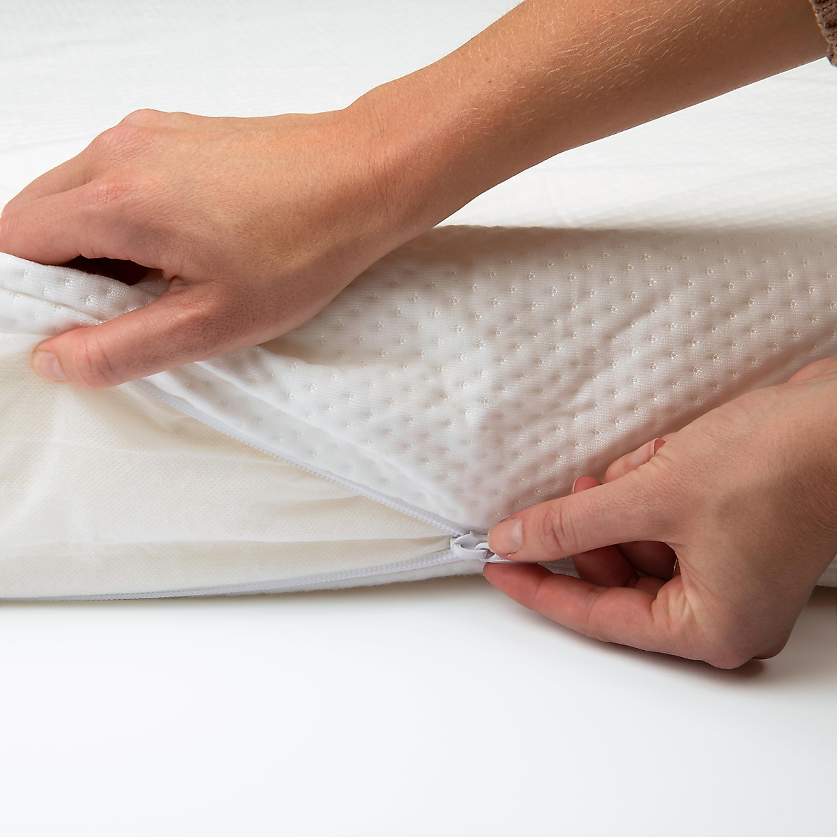 Graco Premium Foam Crib & Toddler Mattress – GREENGUARD Gold and CertiPUR-US Certified, 100% Machine Washable, Breathable, and Water-Resistant Cover, Meets All Applicable Category Safety Standards