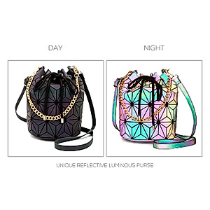 Chic Boutique De Mode Geometric Luminous Purses Handbags Holographic Crossbody Shoulder Bag (Chain)